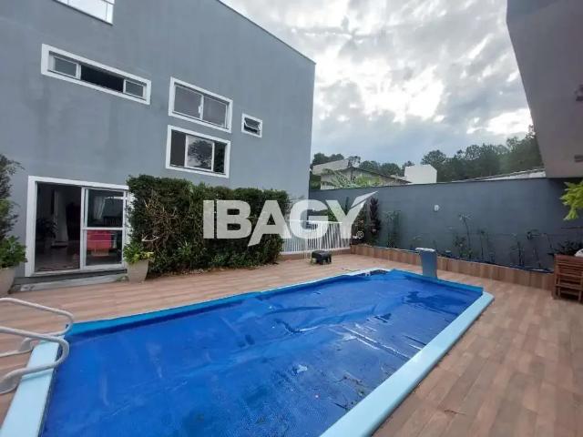 Casa / Sobrado para Locação em Florianópolis/SC Saco Grande 4 Quartos