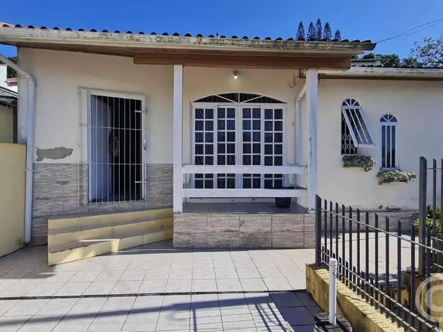 Casa / Sobrado para Locação em Florianópolis/SC Saco dos Limões 5 Quartos