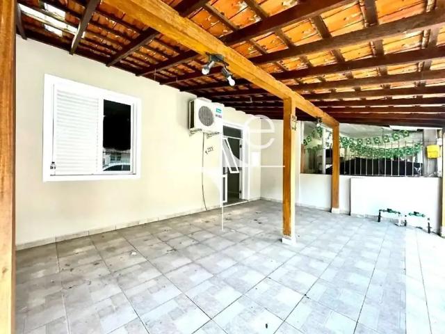 Casa / Sobrado para Locação em Florianópolis/SC Saco dos Limões 2 Quartos