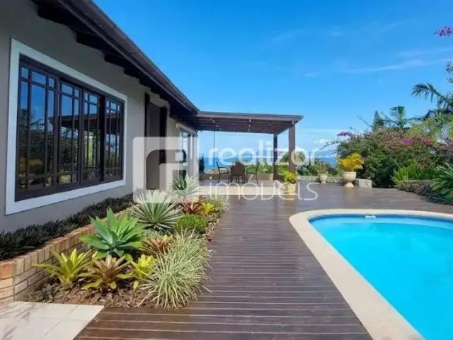 Casa / Sobrado para Locação em Florianópolis/SC Sambaqui 6 Quartos