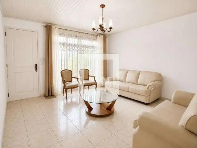 Casa / Sobrado para Locação em Florianópolis/SC Trindade 3 Quartos