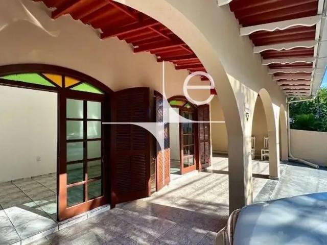 Casa / Sobrado para Locação em Florianópolis/SC Trindade 3 Quartos