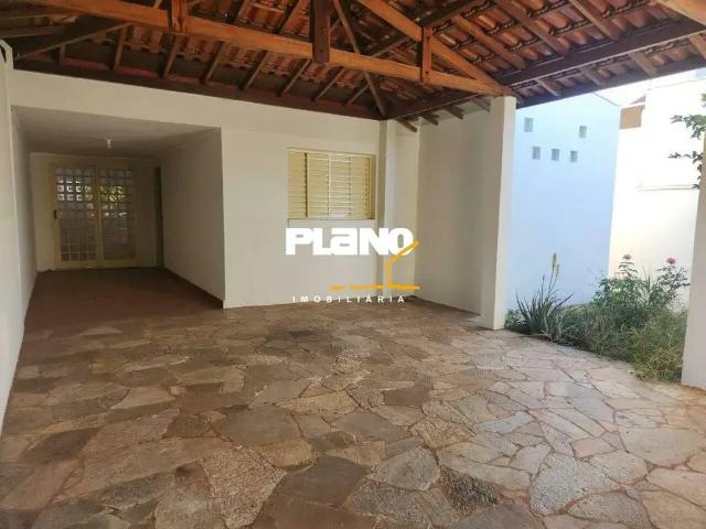 Casa / Sobrado para Locação em Franca/SP Jardim Lima 3 Quartos