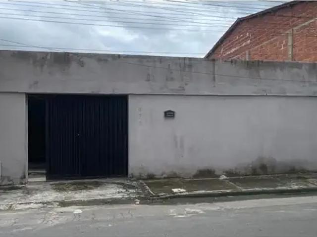 Casa / Sobrado para Locação em Horizonte/CE Distrito Industrial 4 Quartos