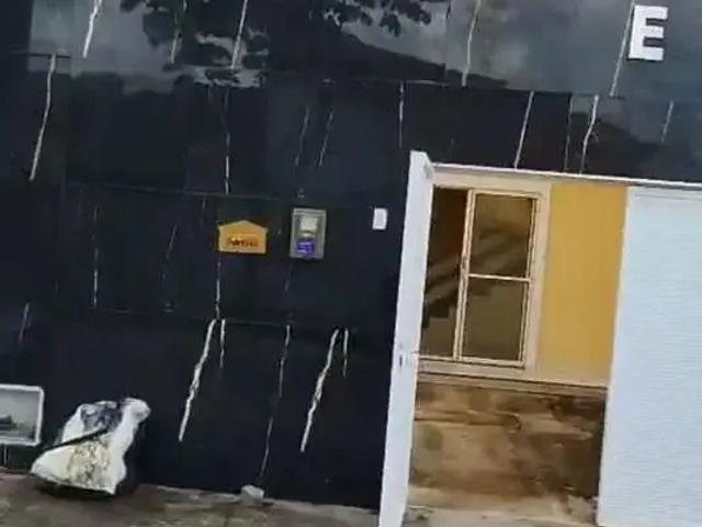 Casa / Sobrado para Locação em Horizonte/CE Mal Cozinhado 2 Quartos
