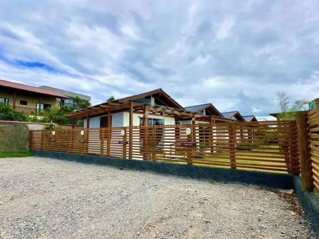 Casa / Sobrado para Locação em Imbituba/SC Praia do Rosa 1 Quartos