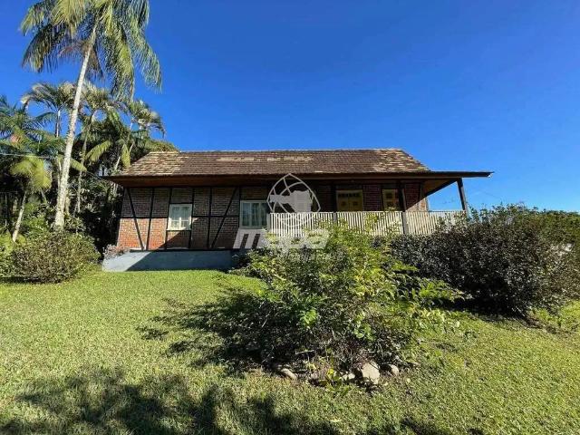 Casa / Sobrado para Locação em Indaial/SC Encano 3 Quartos