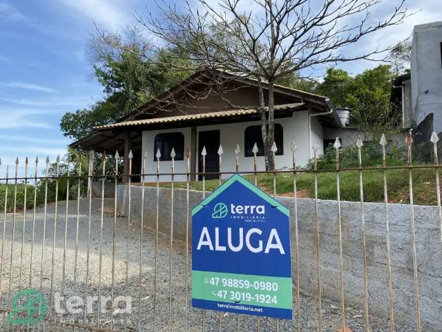 Casa / Sobrado para Locação em Indaial/SC Encano do Norte 3 Quartos