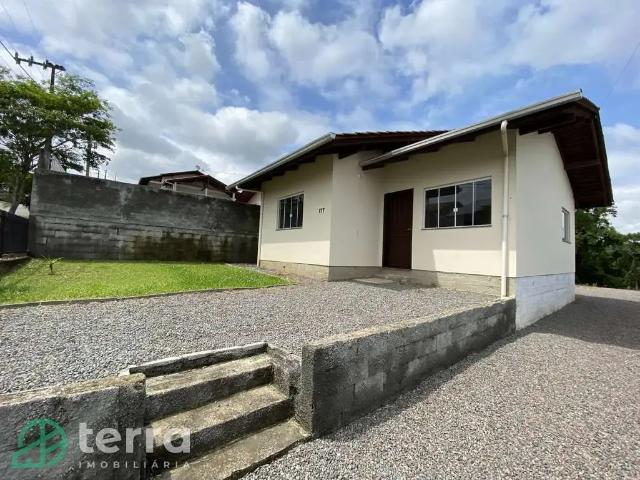 Casa / Sobrado para Locação em Indaial/SC Estrada das Areias 2 Quartos