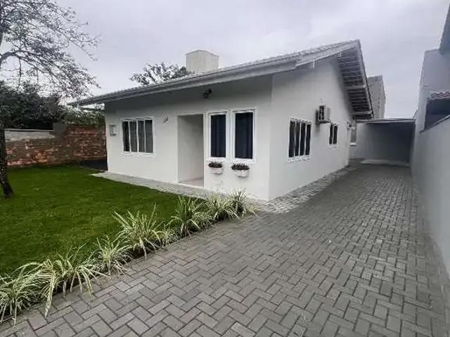 Casa / Sobrado para Locação em Indaial/SC Tapajós 2 Quartos