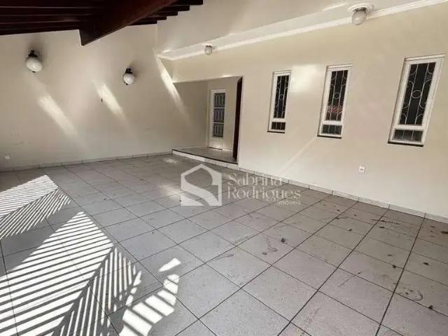 Casa / Sobrado para Locação em Indaiatuba/SP Jardim Colonial 3 Quartos