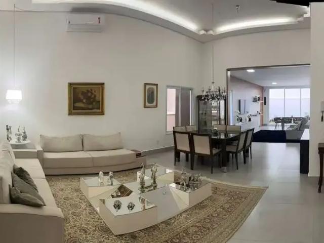 Casa / Sobrado para Locação em Indaiatuba/SP Jardim Esplanada 4 Quartos
