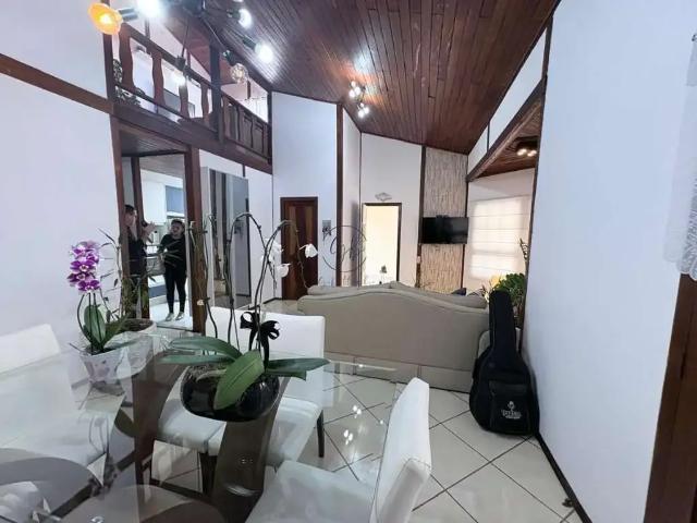 Casa / Sobrado para Locação em Indaiatuba/SP Jardim Esplanada 4 Quartos