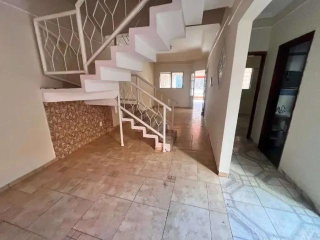 Casa / Sobrado para Locação em Indaiatuba/SP Jardim Hubert 3 Quartos