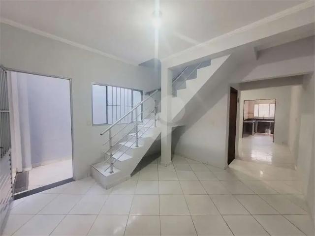 Casa / Sobrado para Locação em Indaiatuba/SP Jardim Morada do Sol 3 Quartos