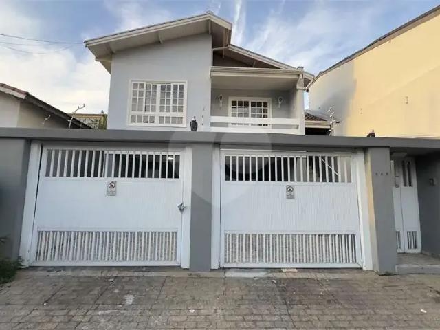 Casa / Sobrado para Locação em Indaiatuba/SP Jardim Pau Preto 3 Quartos