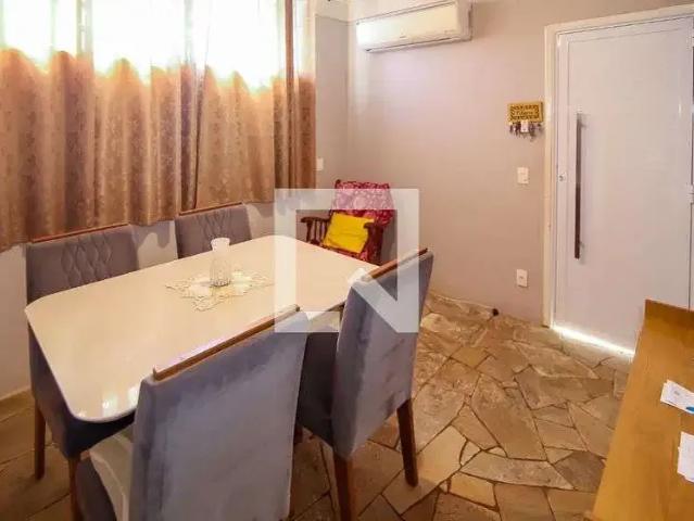 Casa / Sobrado para Locação em Indaiatuba/SP Jardim Pau Preto 5 Quartos