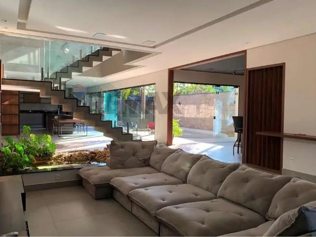 Casa / Sobrado para Locação em Indaiatuba/SP Jardim Residencial Dona Lucilla 4 Quartos