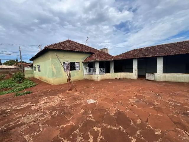 Casa / Sobrado para Locação em Igarapava/SP Centro 2 Quartos