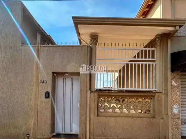 Casa / Sobrado para Locação em Igarapava/SP Centro 2 Quartos