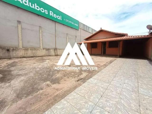 Casa / Sobrado para Locação em Igarapé/MG Centro 4 Quartos