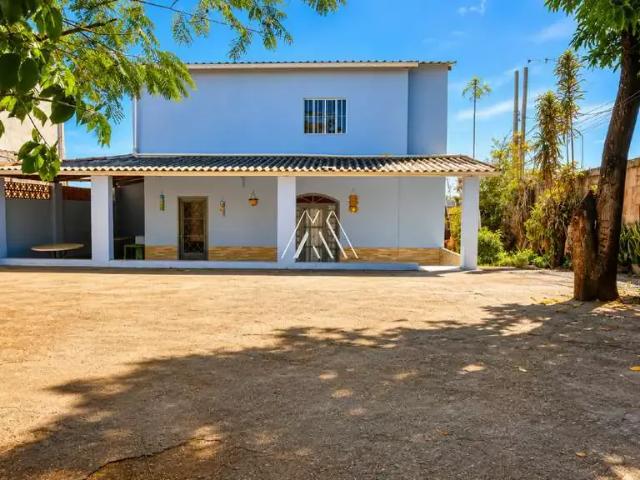 Casa / Sobrado para Locação em Igarapé/MG Residencial Ouro Velho 4 Quartos