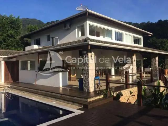 Casa / Sobrado para Locação em Ilhabela/SP Cocaia 4 Quartos