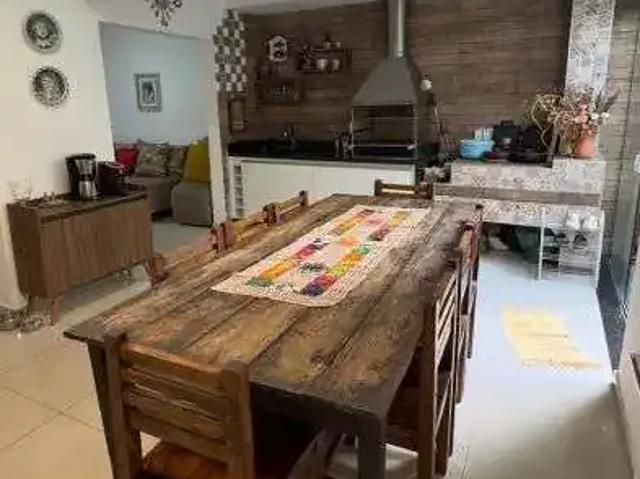 Casa / Sobrado para Locação em Ilhéus/BA São Francisco 4 Quartos