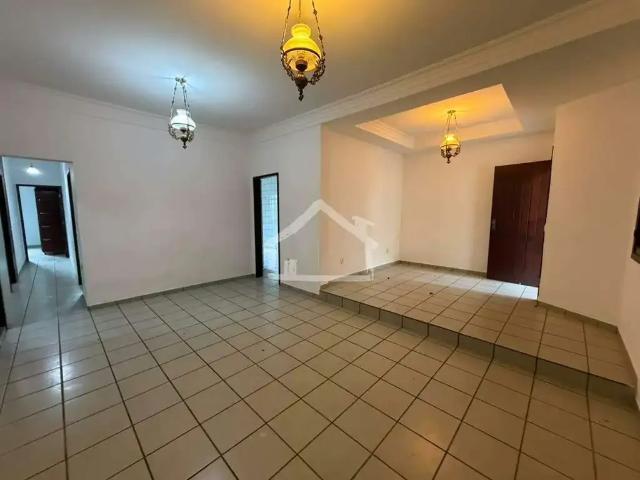 Casa / Sobrado para Locação em Ipatinga/MG Cidade Nobre 4 Quartos