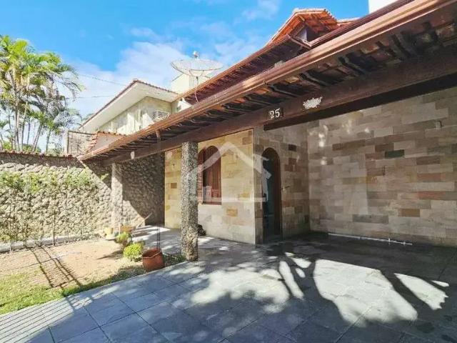 Casa / Sobrado para Locação em Ipatinga/MG Cidade Nobre 4 Quartos