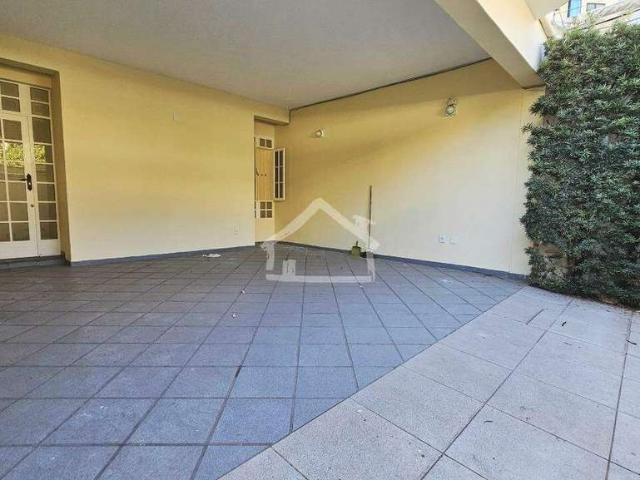 Casa / Sobrado para Locação em Ipatinga/MG Cidade Nobre 4 Quartos