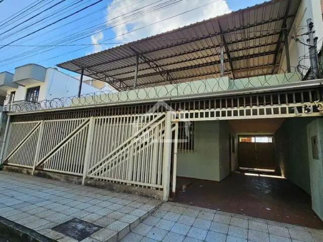 Casa / Sobrado para Locação em Ipatinga/MG Iguaçu 3 Quartos