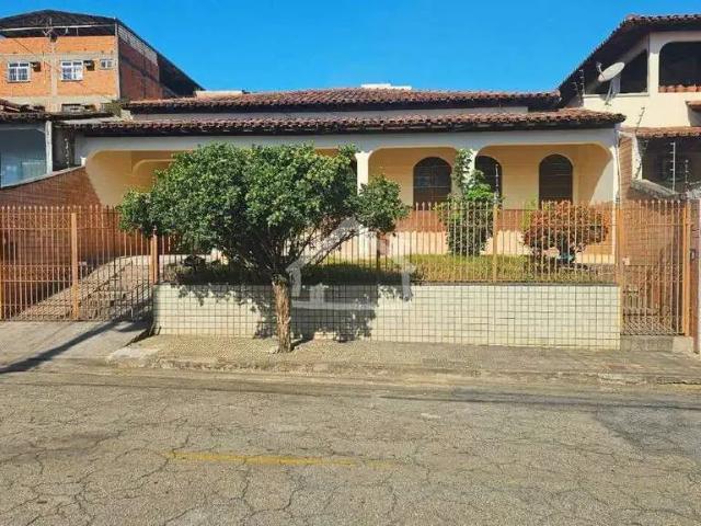 Casa / Sobrado para Locação em Ipatinga/MG Iguaçu 3 Quartos