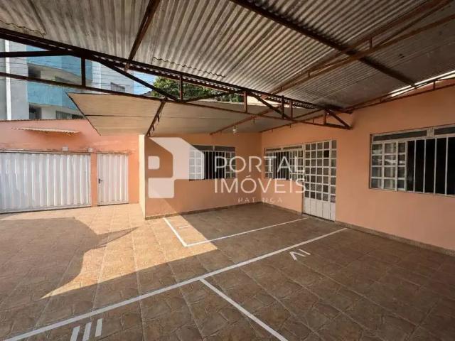 Casa / Sobrado para Locação em Ipatinga/MG Ideal 2 Quartos