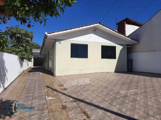 Casa / Sobrado para Locação em Irati/PR Stroparo 4 Quartos