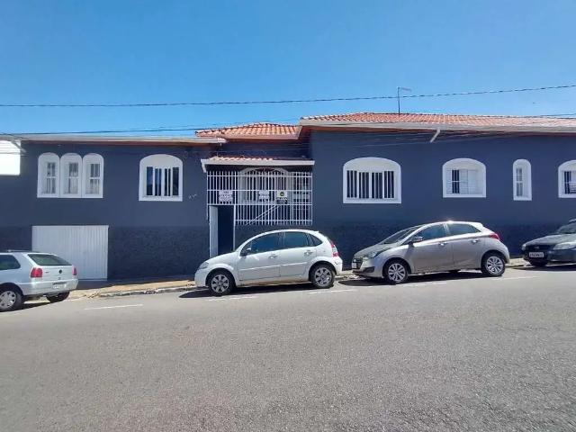Casa / Sobrado para Locação em Itu/SP Centro 8 Quartos