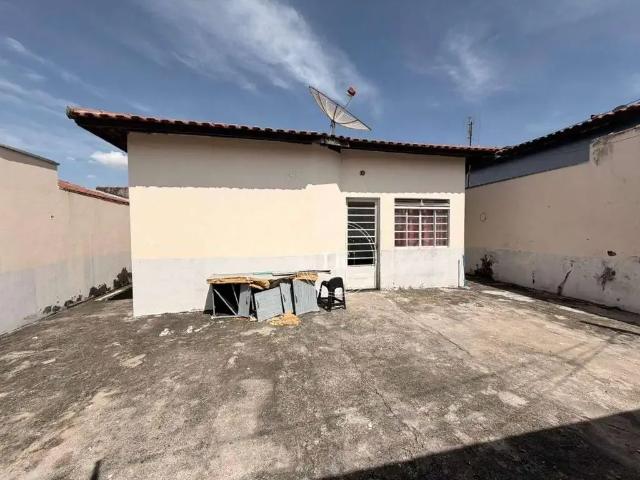 Casa / Sobrado para Locação em Itu/SP Parque Residencial Potiguara 3 Quartos