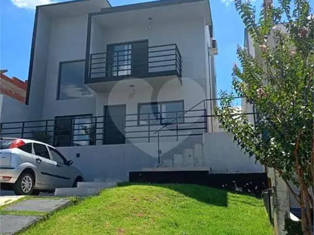 Casa / Sobrado para Locação em Itupeva/SP Residencial Vila Victoria 3 Quartos