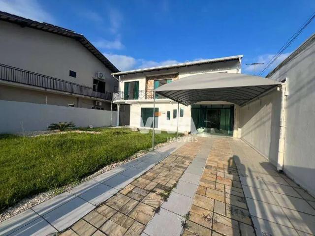 Casa / Sobrado para Locação em Itajaí/SC Cordeiros 3 Quartos