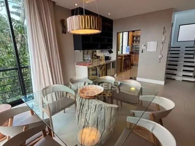 Casa / Sobrado para Locação em Itajaí/SC Cabeçudas 3 Quartos