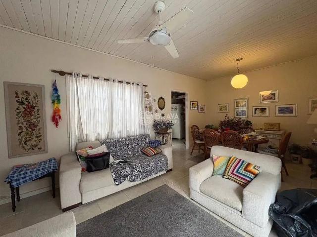 Casa / Sobrado para Locação em Itajaí/SC Centro 2 Quartos