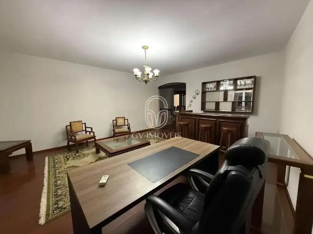Casa / Sobrado para Locação em Itajaí/SC Centro 5 Quartos