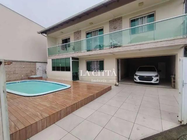 Casa / Sobrado para Locação em Itajaí/SC Baia 2 Quartos