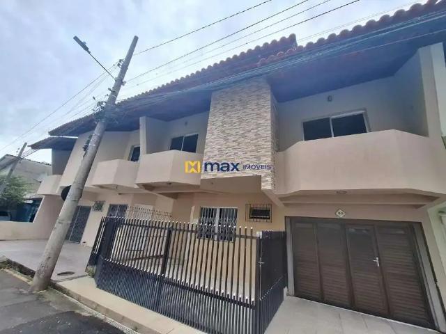 Casa / Sobrado para Locação em Itajaí/SC Fazenda 3 Quartos