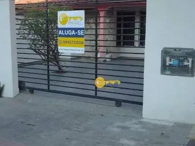 Casa / Sobrado para Locação em Itajaí/SC São João 2 Quartos