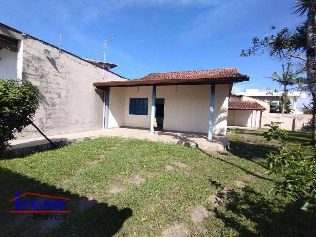 Casa / Sobrado para Locação em Itanhaém/SP Centro 3 Quartos