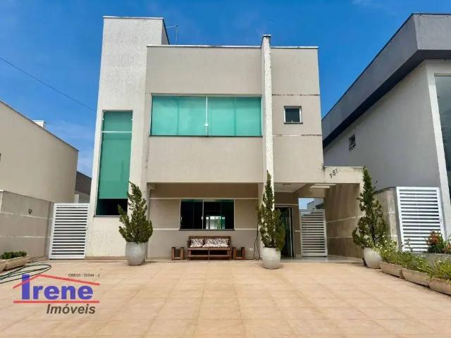 Casa / Sobrado para Locação em Itanhaém/SP Jardim Guacira 4 Quartos