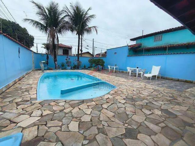 Casa / Sobrado para Locação em Itanhaém/SP Jardim Suarão 4 Quartos