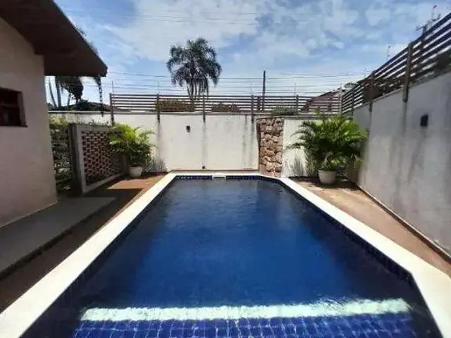 Casa / Sobrado para Locação em Itanhaém/SP Praia dos Sonhos 3 Quartos