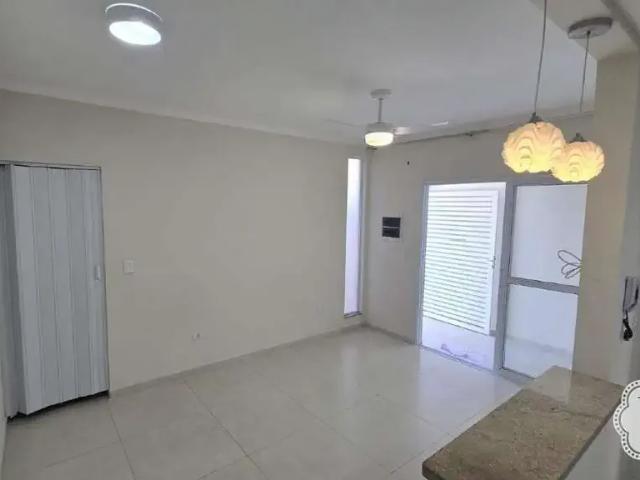 Casa / Sobrado para Locação em Itanhaém/SP Satélite 2 Quartos